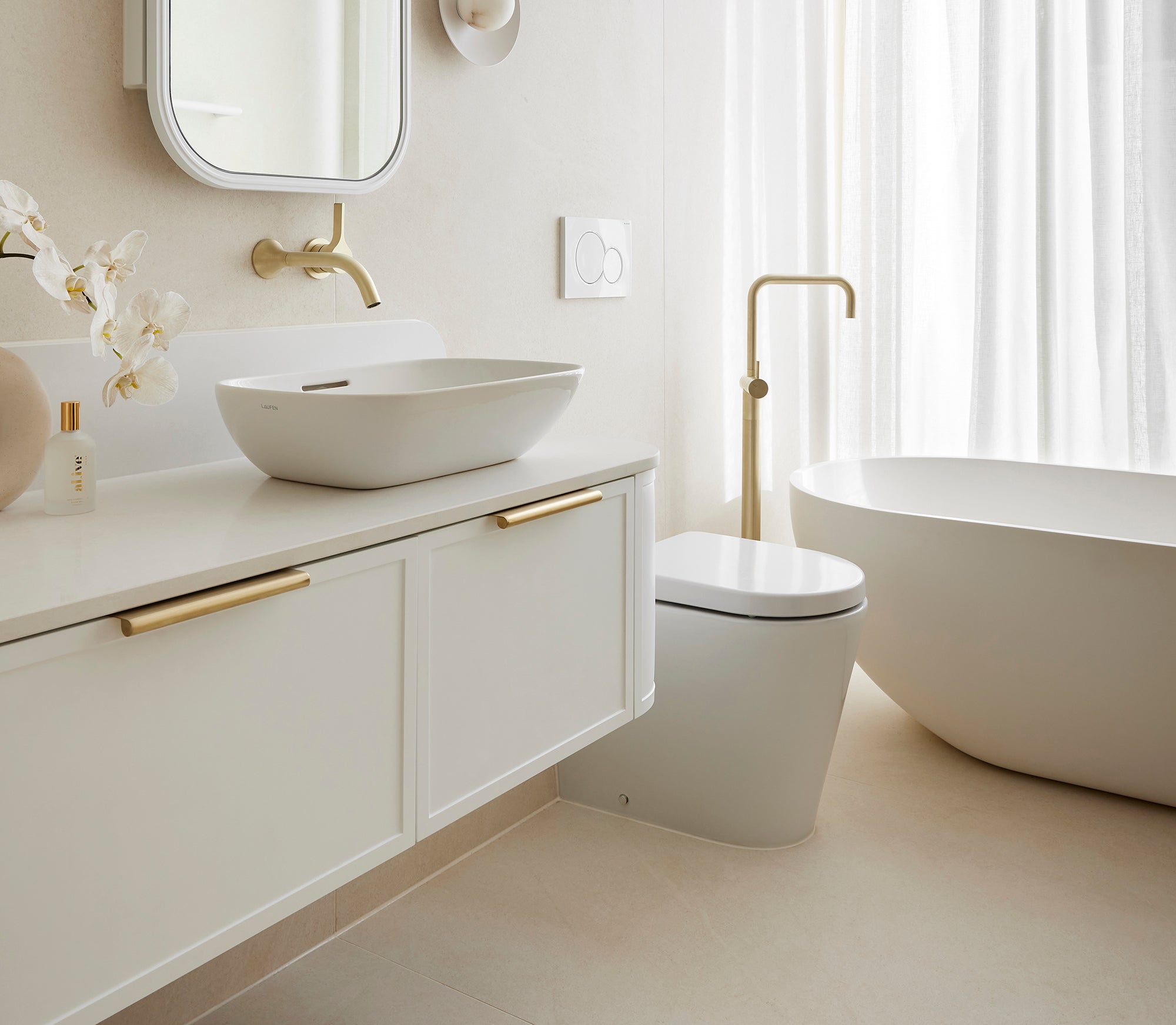 Design Duo ‘Twin Off’ Home Reveal with Alisa & Lysandra – Home Bathroomware